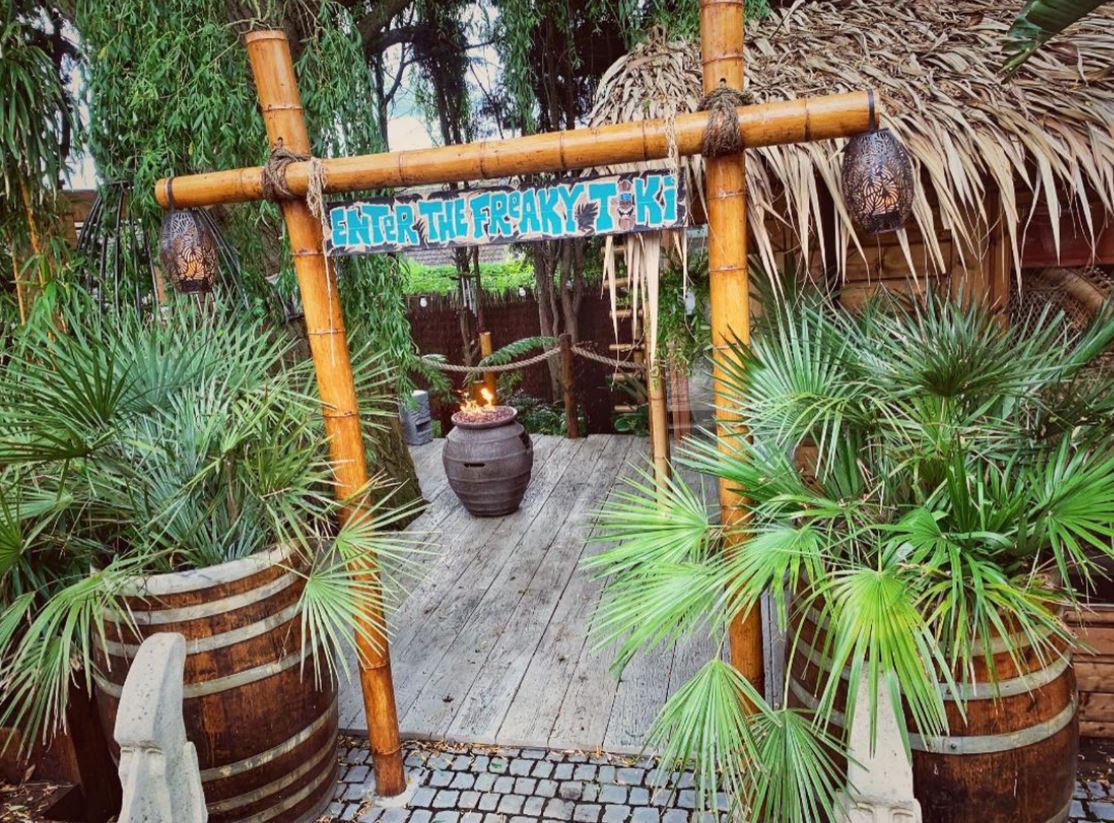 This bloke’s built his wife a ridgey-didge tiki garden